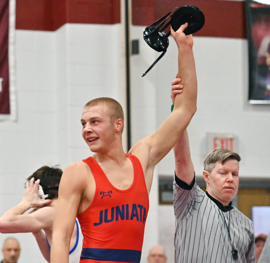 Juniata at district wrestling in Altoona | News, Sports, Jobs - The ...